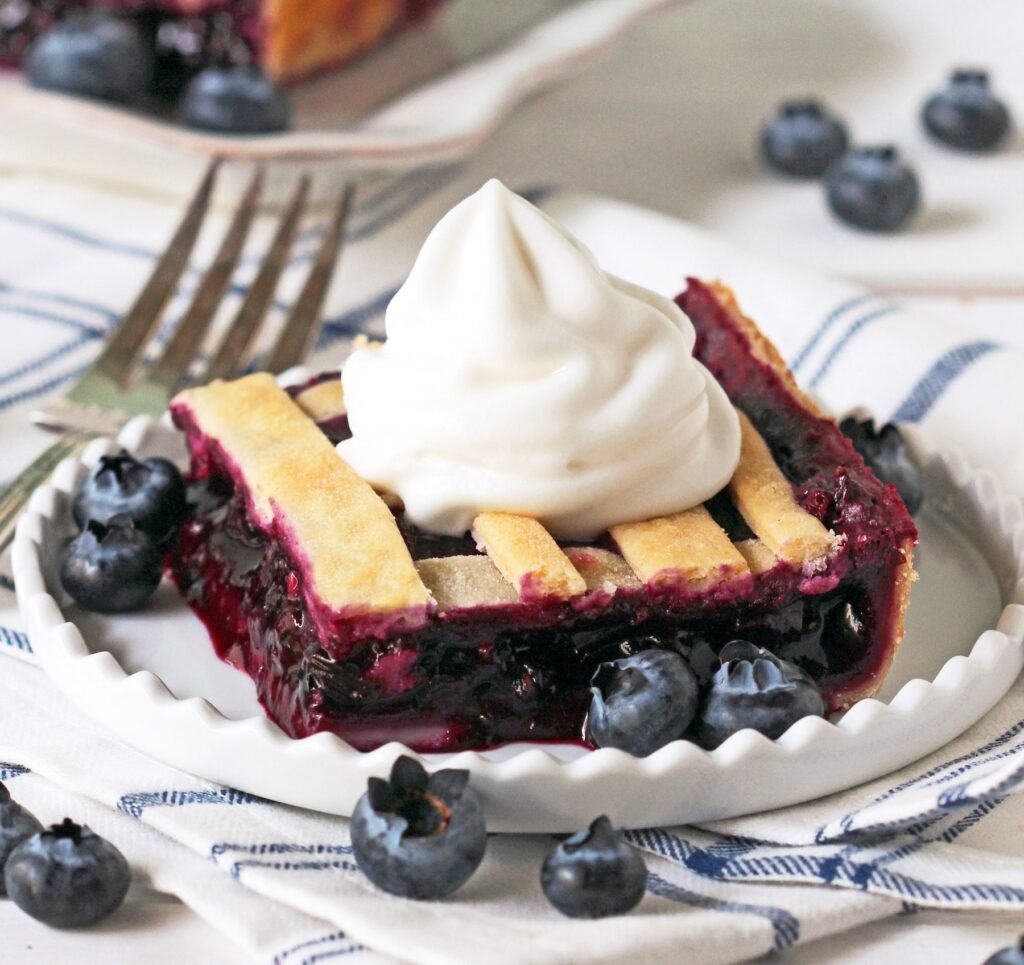 5-ingredient Blueberry Lattice Bars Recipe - MasterOfCooking